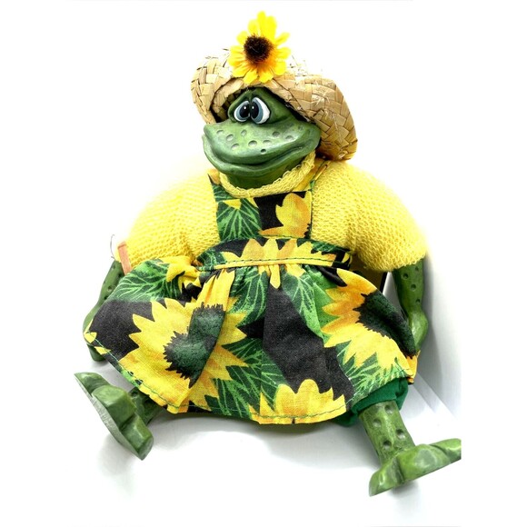 Russ | Accents | Vintage Russ Country Frog Figurine Doll Whimsical Fun ...